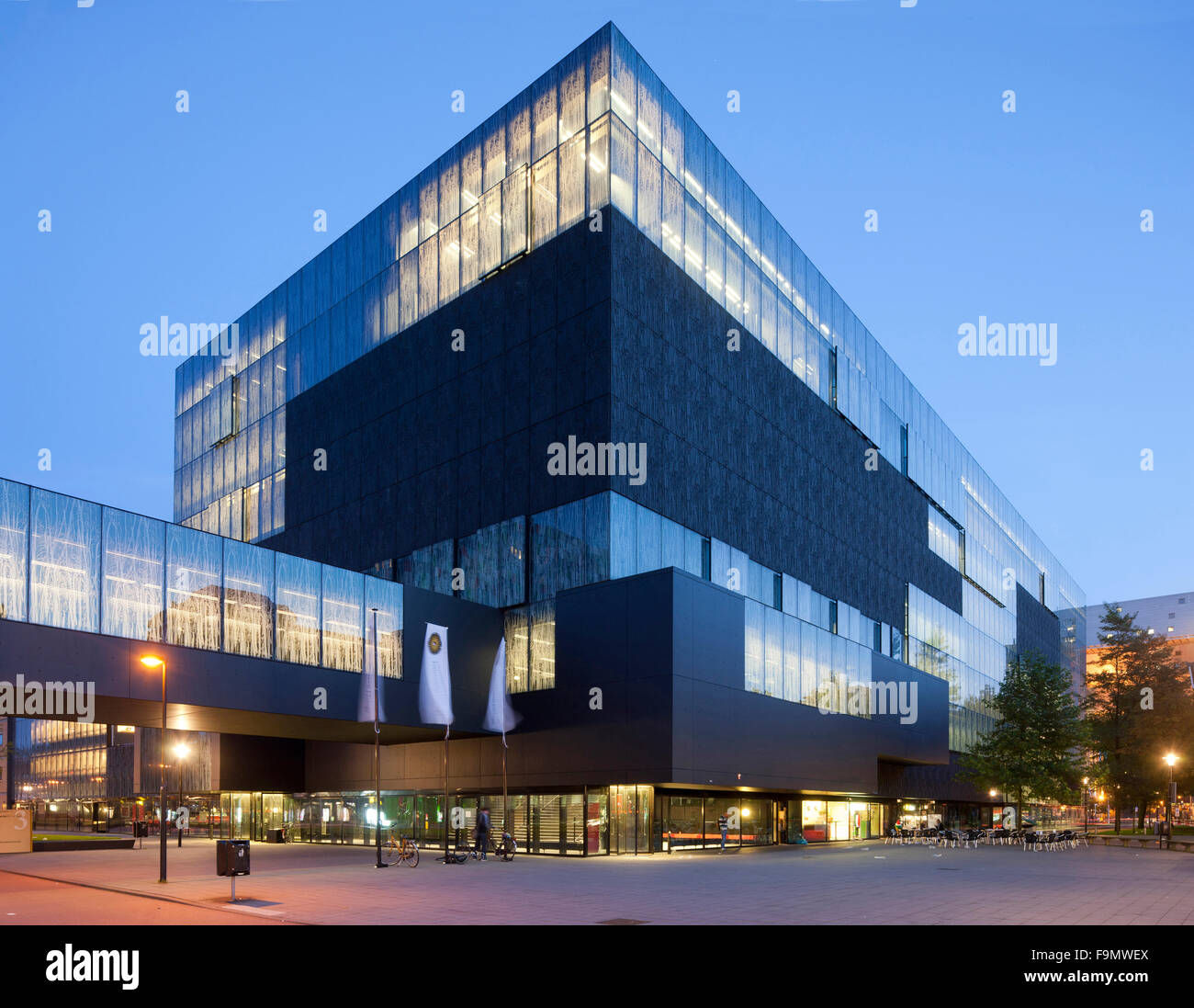 Black Walls Exterior High Resolution Stock Photography and Images - Alamy