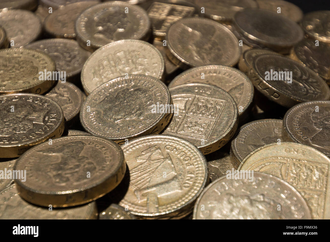 Pile of all uk coins hi-res stock photography and images - Alamy