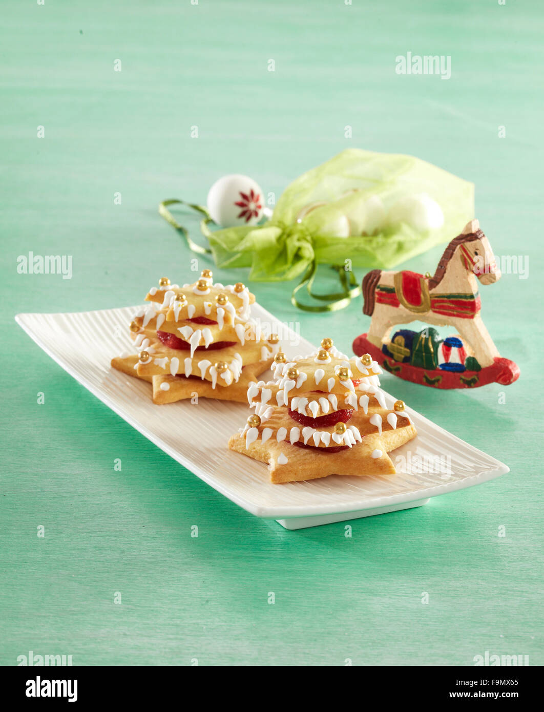 Linzer cookie trees + steps Stock Photo - Alamy