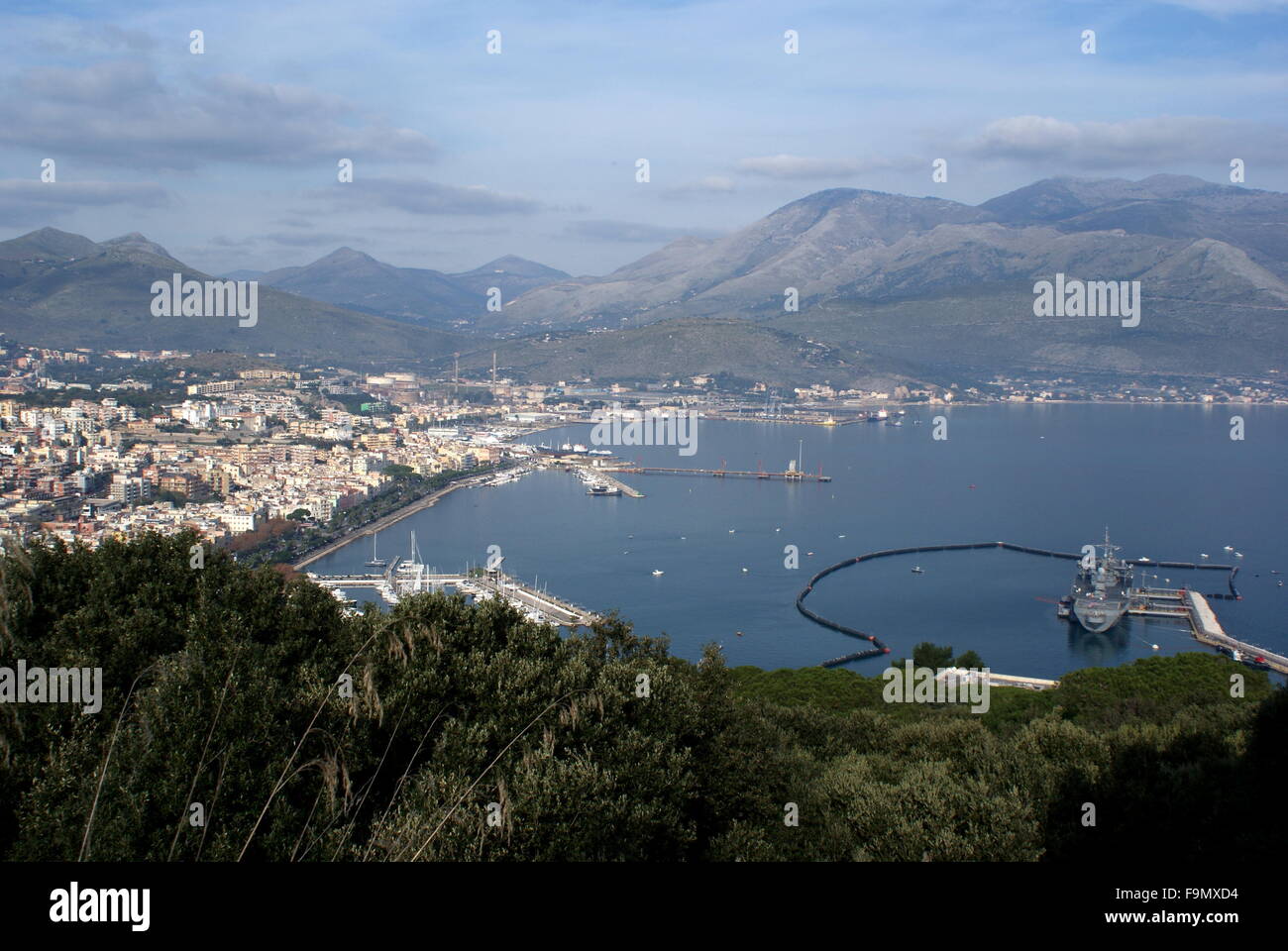 Bay of gaeta hi-res stock photography and images - Alamy