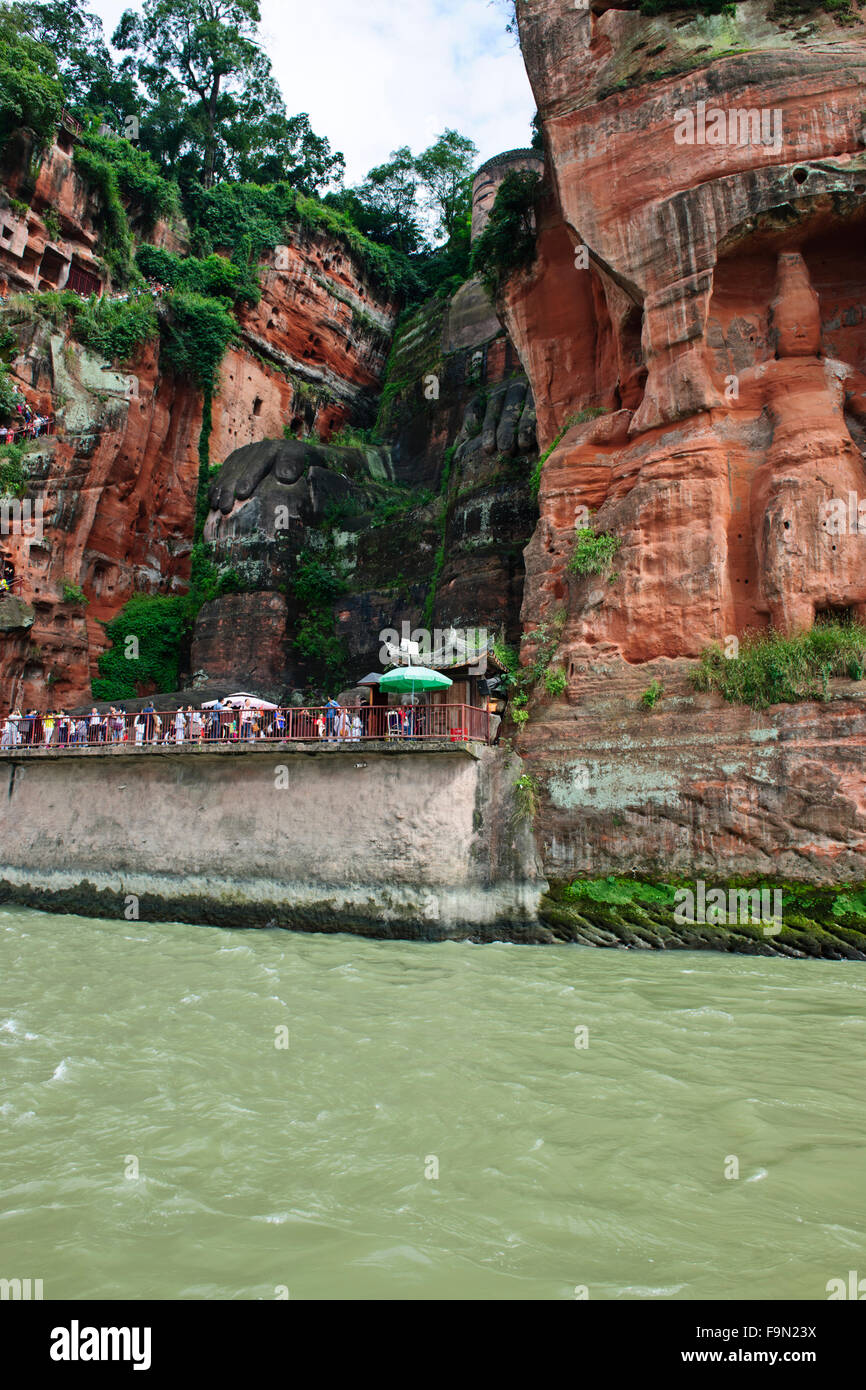 The Leshan Statue of Buddha,It is the largest stone Buddha in the world ...