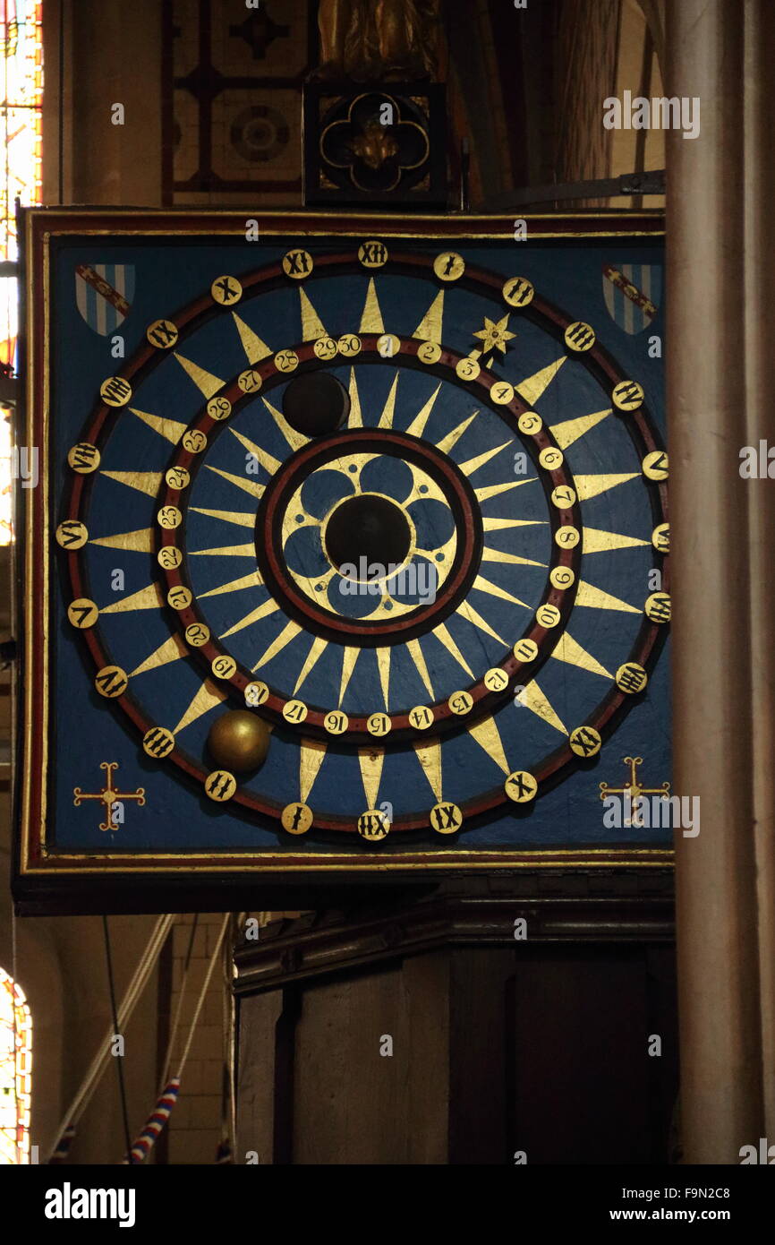 St marys church clock devon hi-res stock photography and images - Alamy