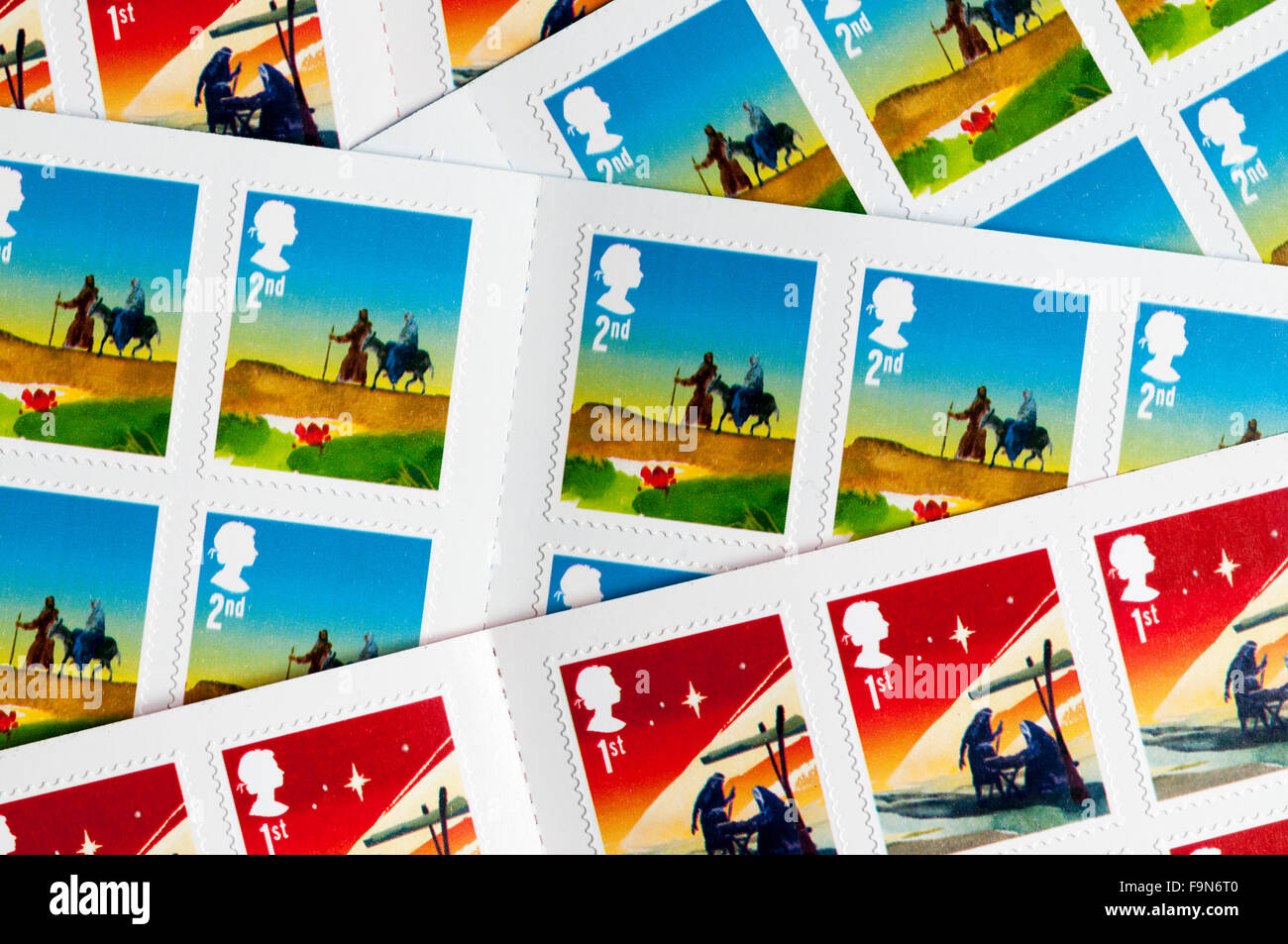 Uk first class stamps hi-res stock photography and images - Alamy