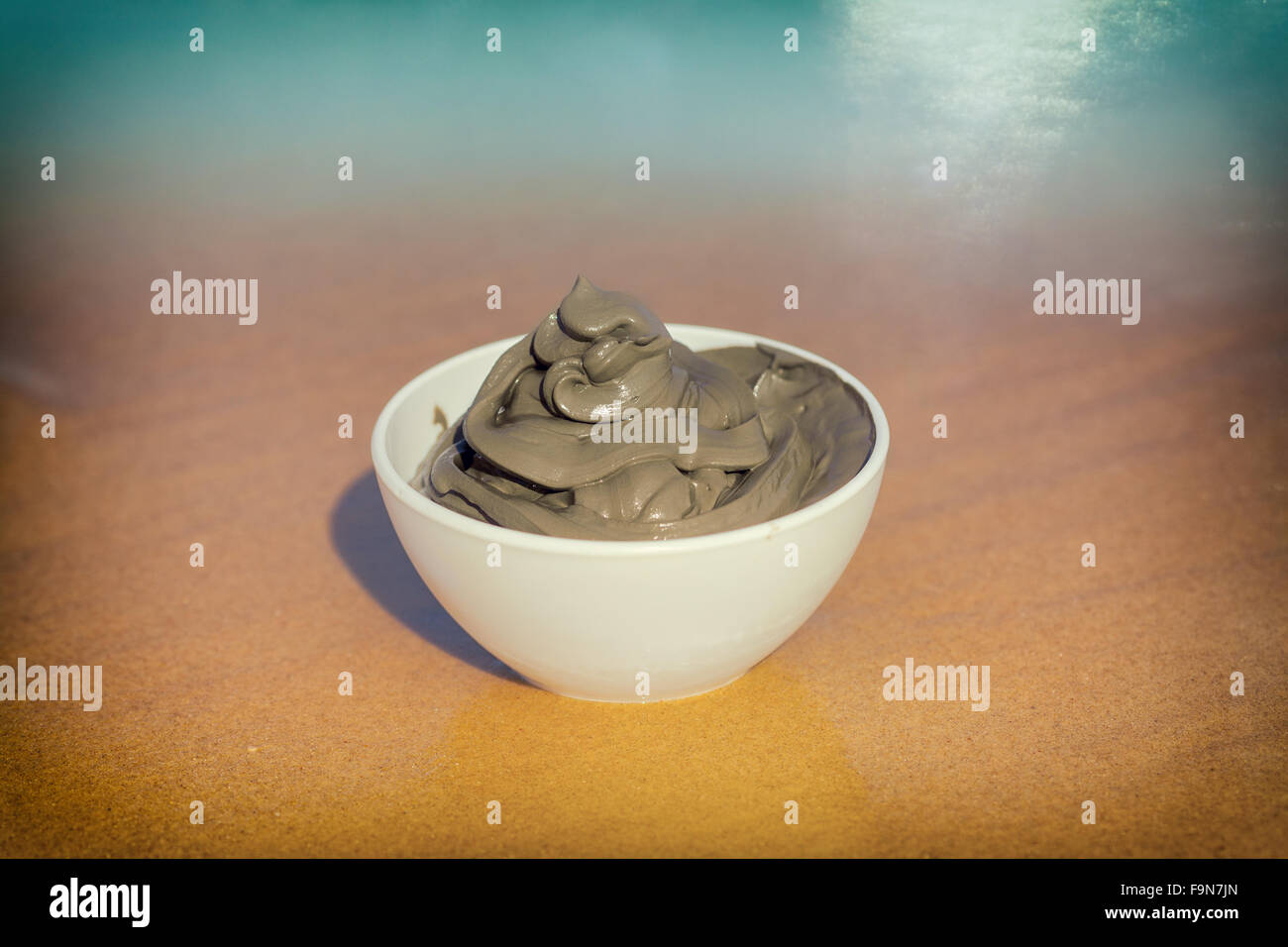 Dead sea mud hi-res stock photography and images - Alamy