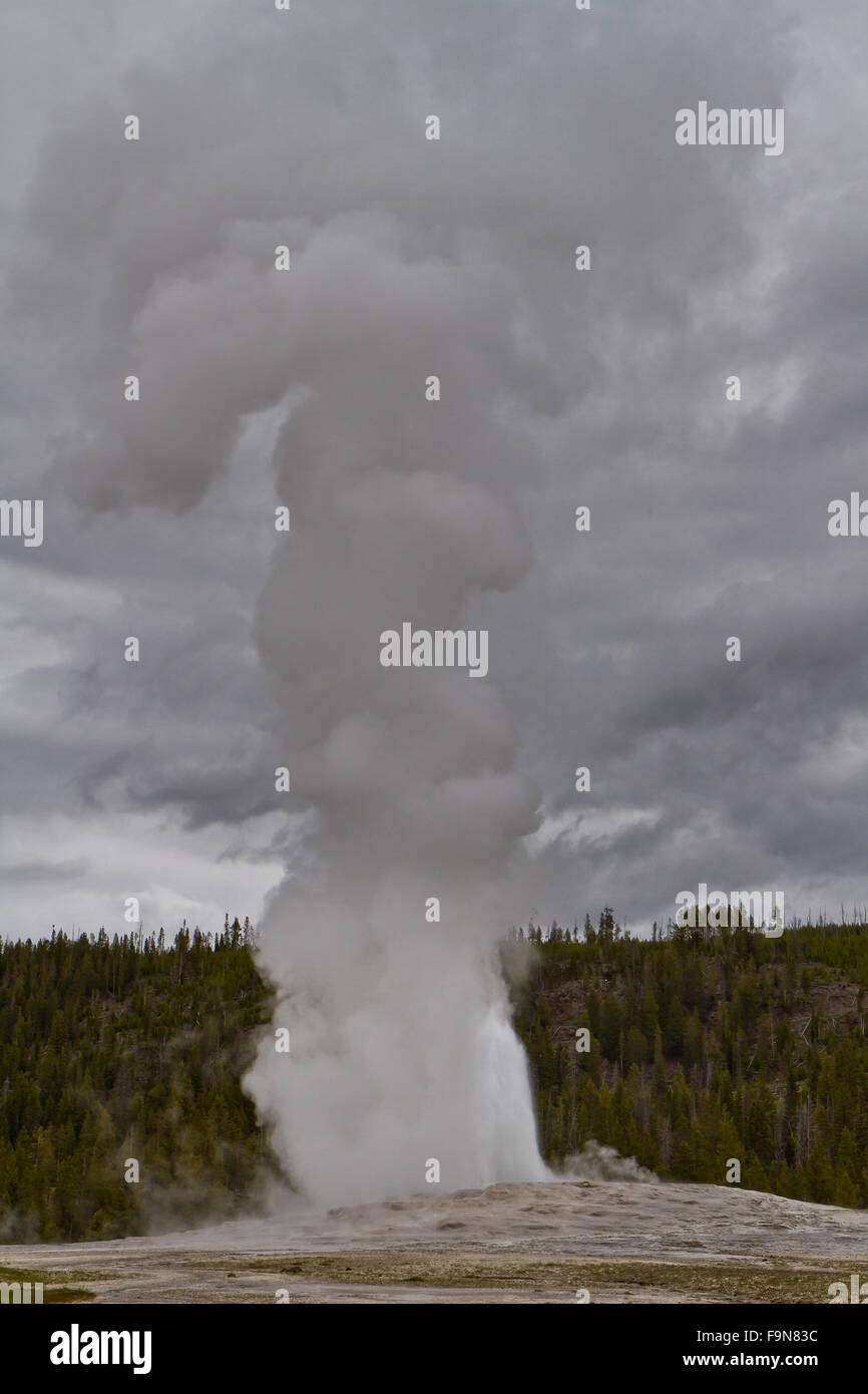 Geyser geyser landforms nobody hi-res stock photography and images - Alamy