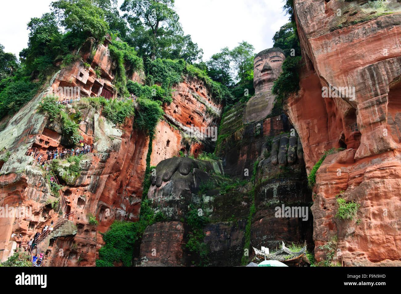 The Leshan Statue of Buddha,It is the largest stone Buddha in the world ...