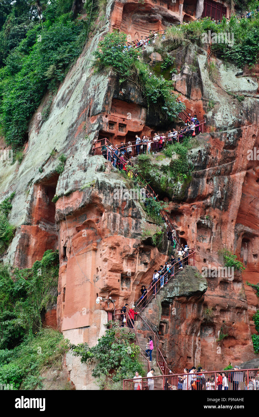 The Leshan Statue of Buddha,It is the largest stone Buddha in the world ...