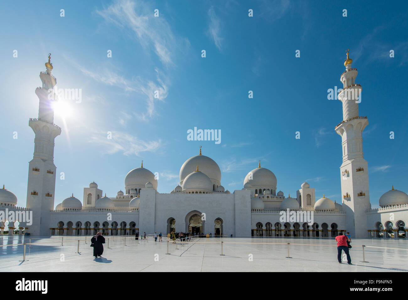 Dubai - JANUARY 9, 2015: Sheikh Zayed mosque on January 9 in UAE, Dubai ...