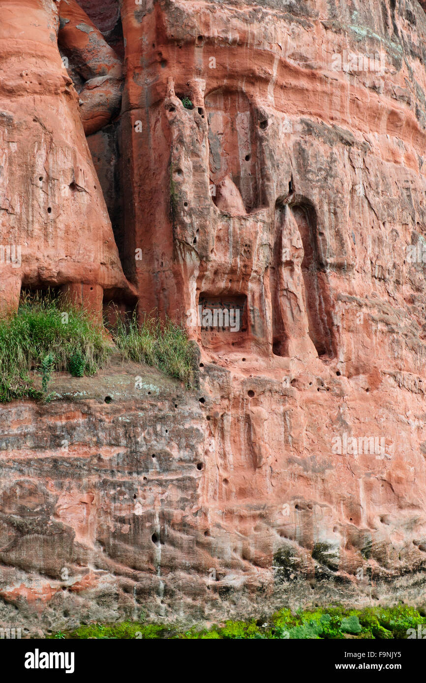 The Leshan Statue of Buddha,It is the largest stone Buddha in the world ...