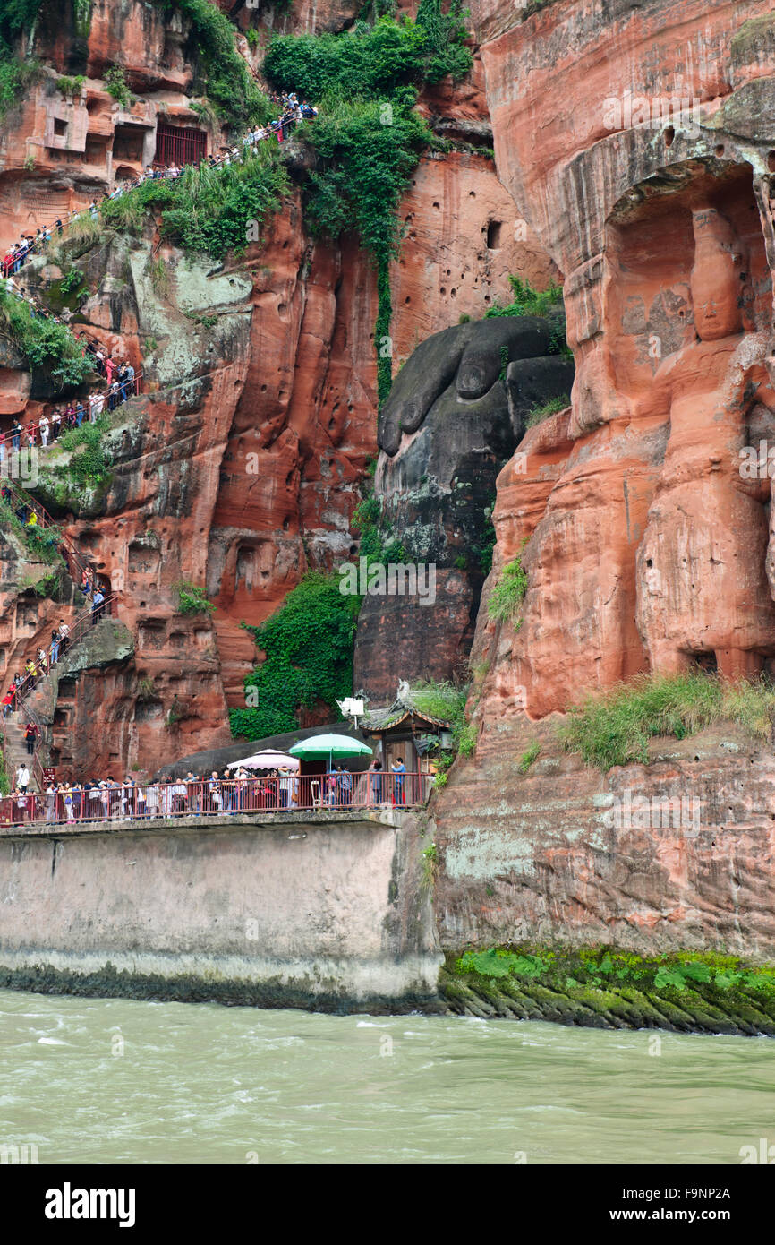 The Leshan Statue of Buddha,It is the largest stone Buddha in the world ...