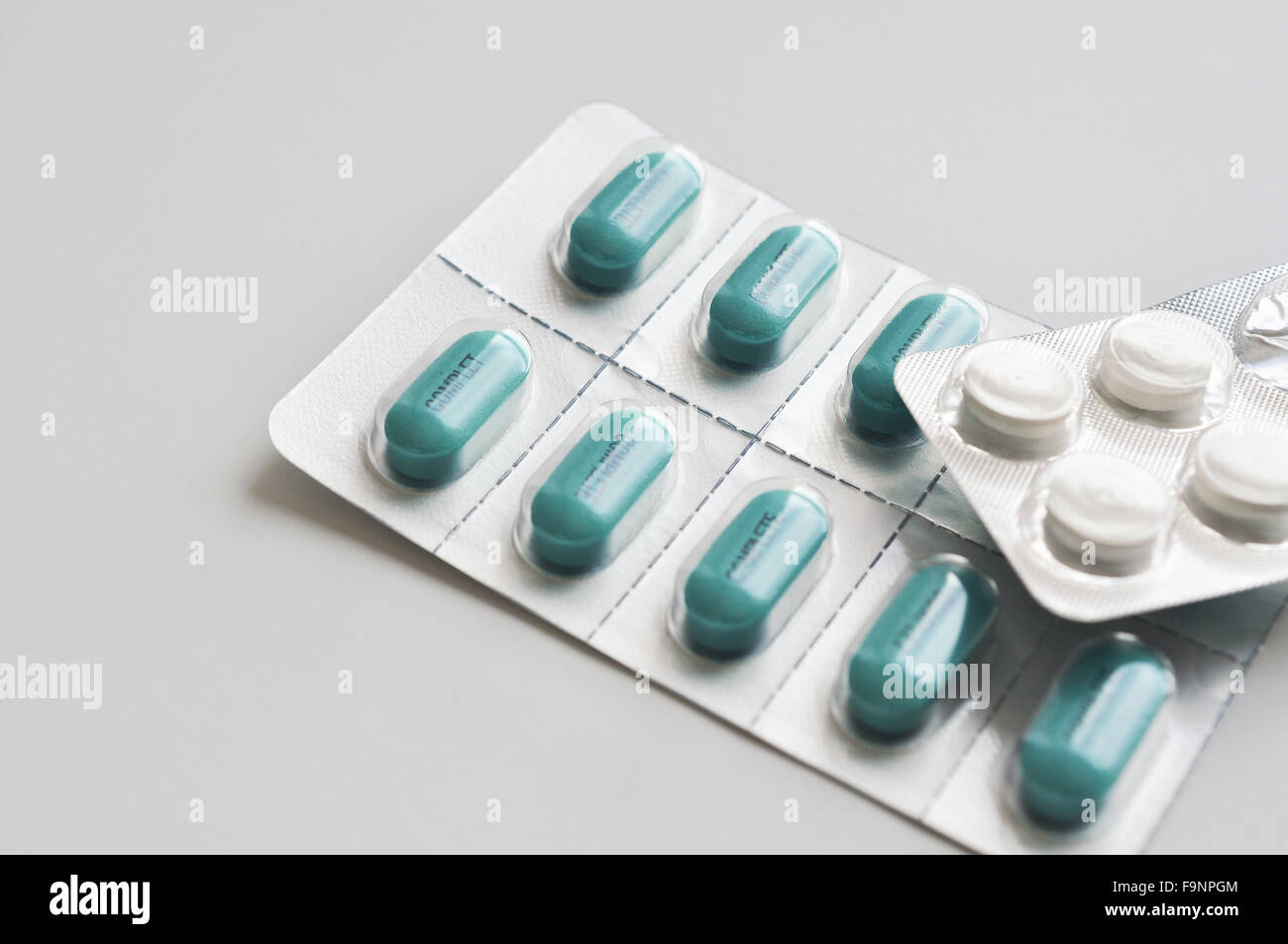 Tablet packing of medicine Stock Photo - Alamy