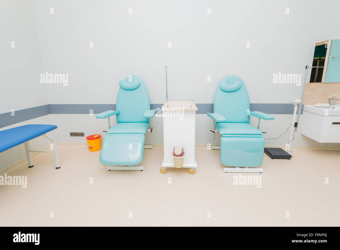 Blood donor room in the hospital Stock Photo - Alamy