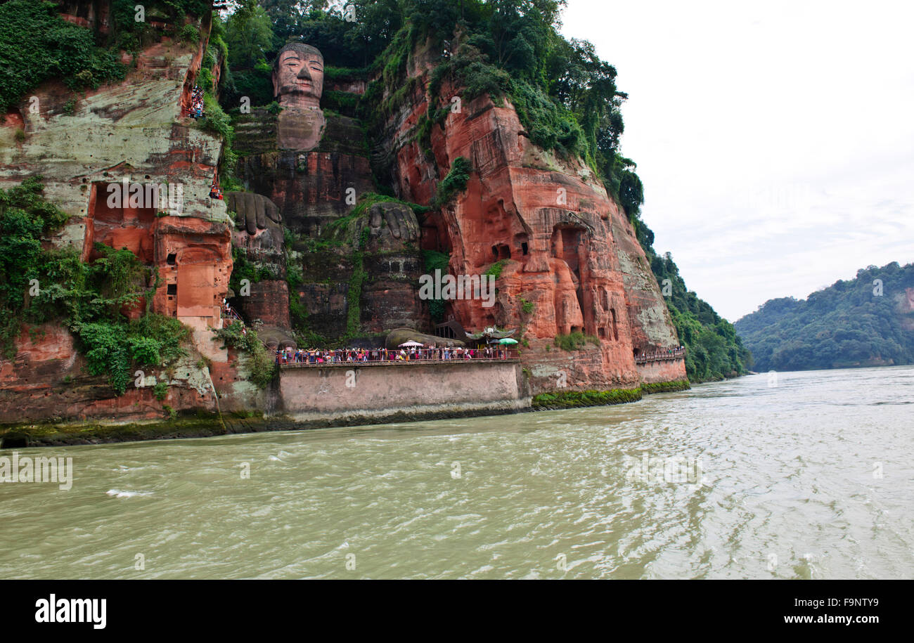 The Leshan Statue of Buddha,It is the largest stone Buddha in the world ...