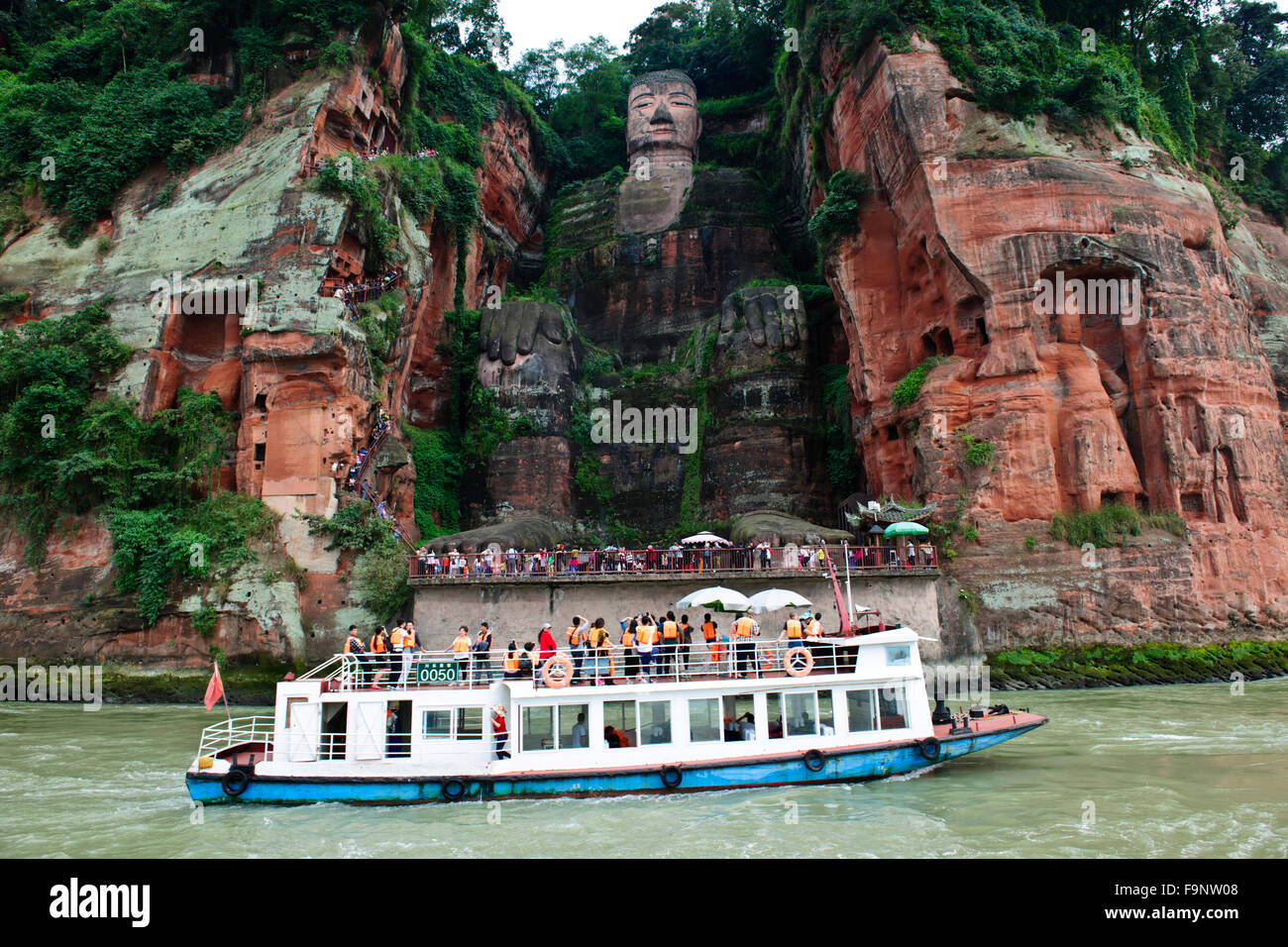 The Leshan Statue of Buddha,It is the largest stone Buddha in the world ...