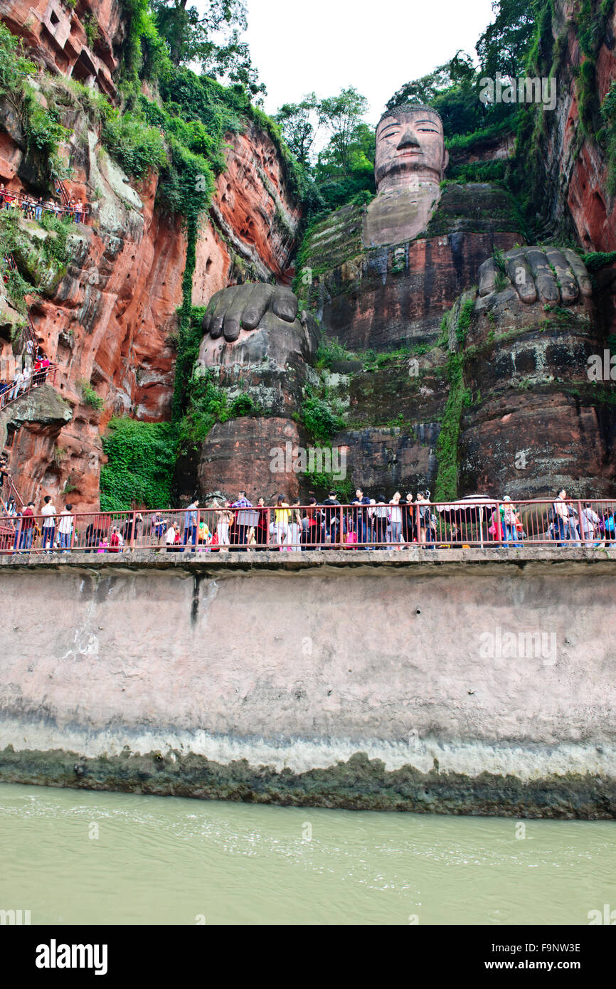 The Leshan Statue of Buddha,It is the largest stone Buddha in the world ...