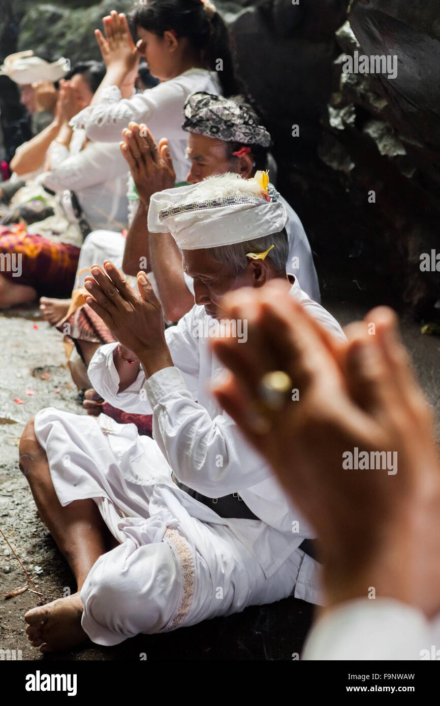 Balinese prayer hi-res stock photography and images - Alamy