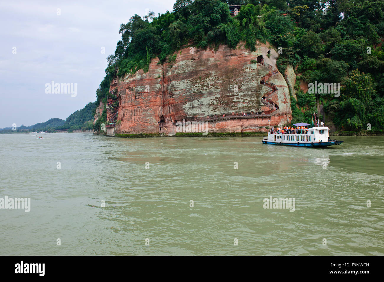 The Leshan Statue of Buddha,It is the largest stone Buddha in the world ...