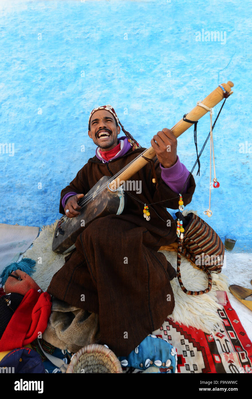 Gnawa musician hi-res stock photography and images - Alamy