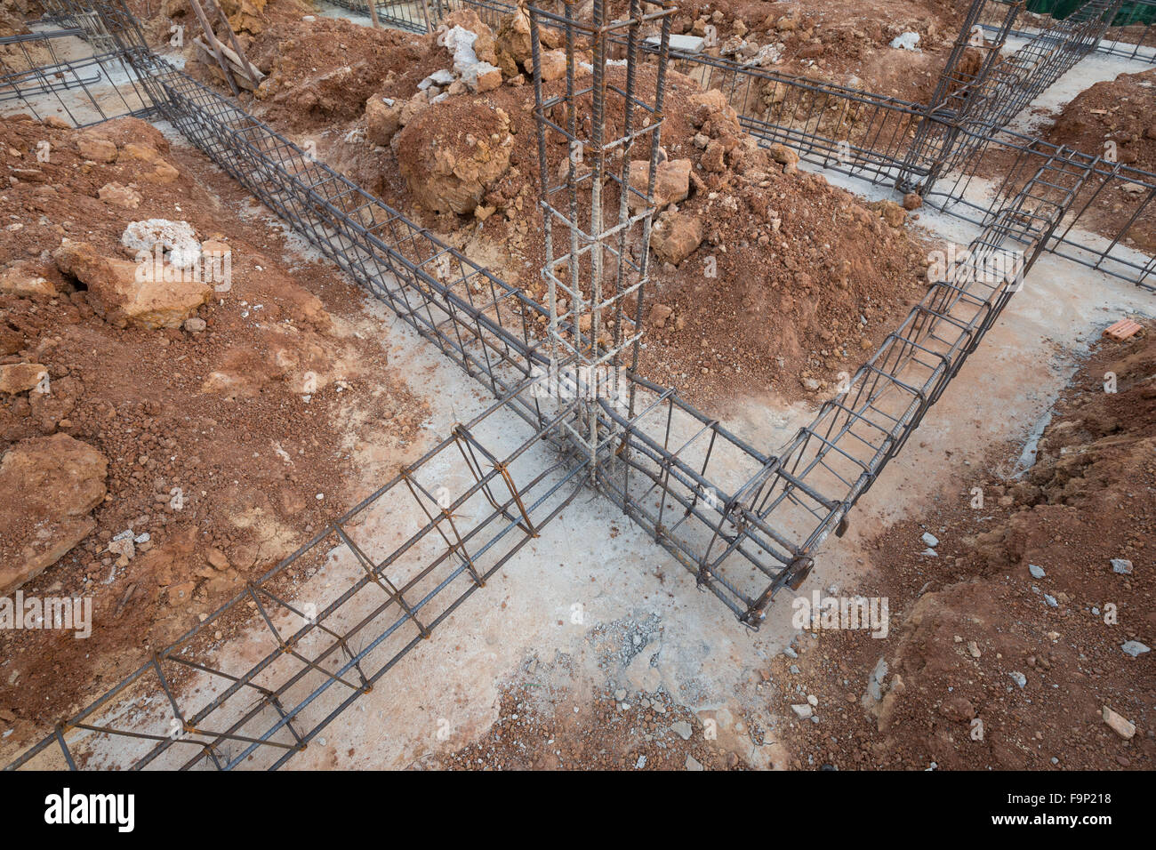 reinforce steel rod for beam and pillar at construction site Stock ...