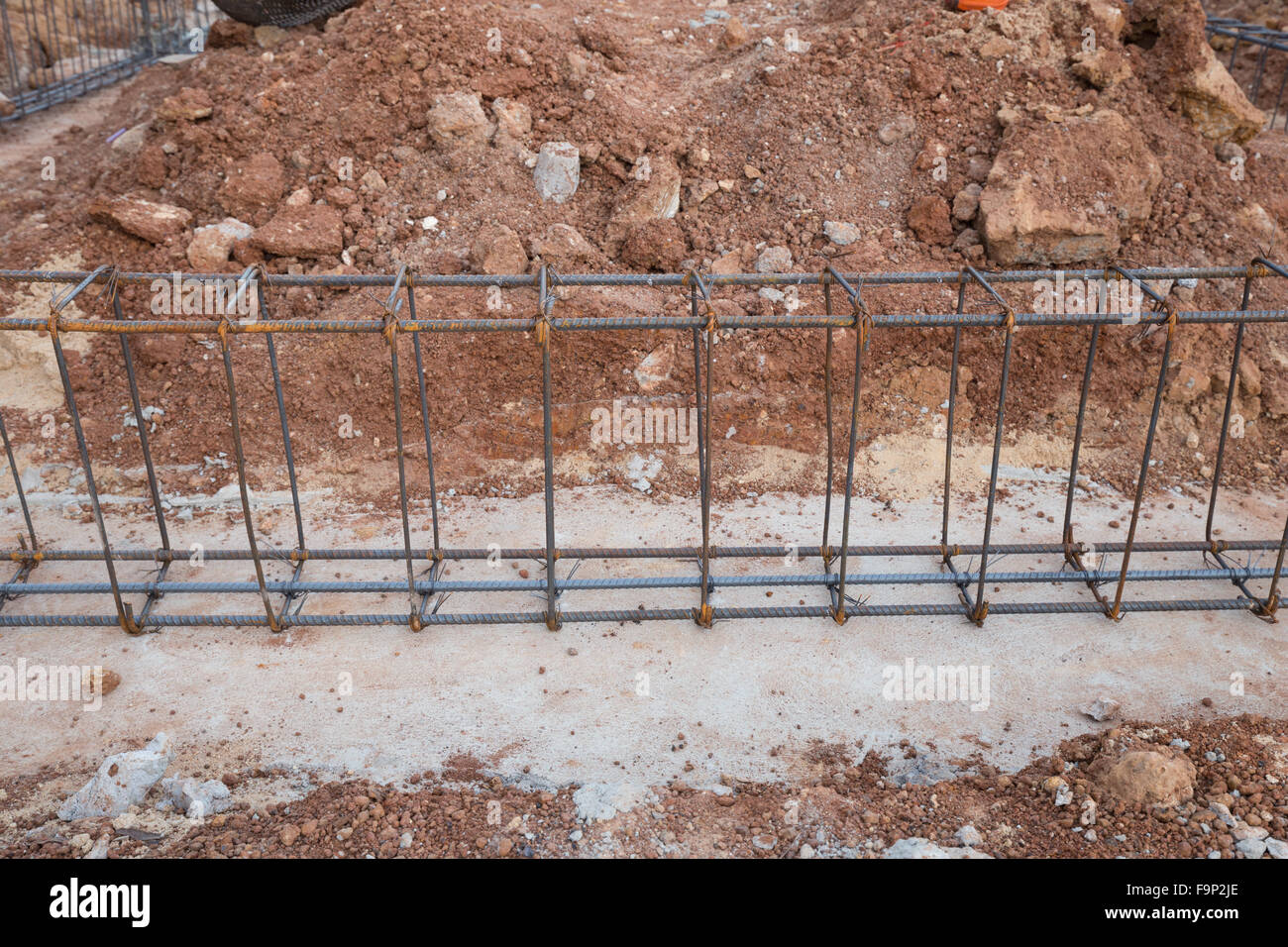 reinforce steel rod for beam construction site Stock Photo - Alamy