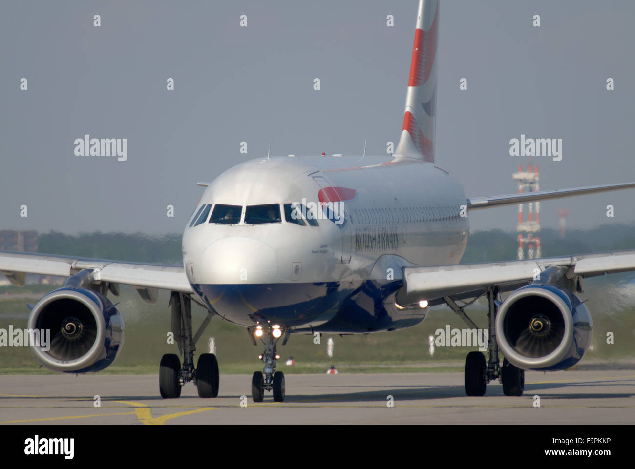Ba airbus a319 jet airliner hi-res stock photography and images - Alamy