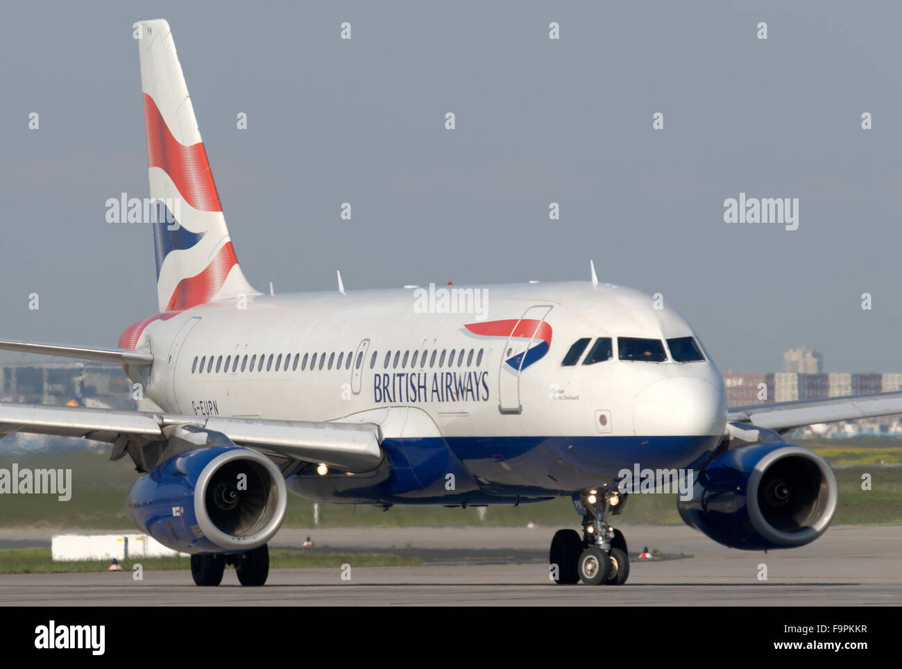 Ba airbus a319 jet airliner hi-res stock photography and images - Alamy