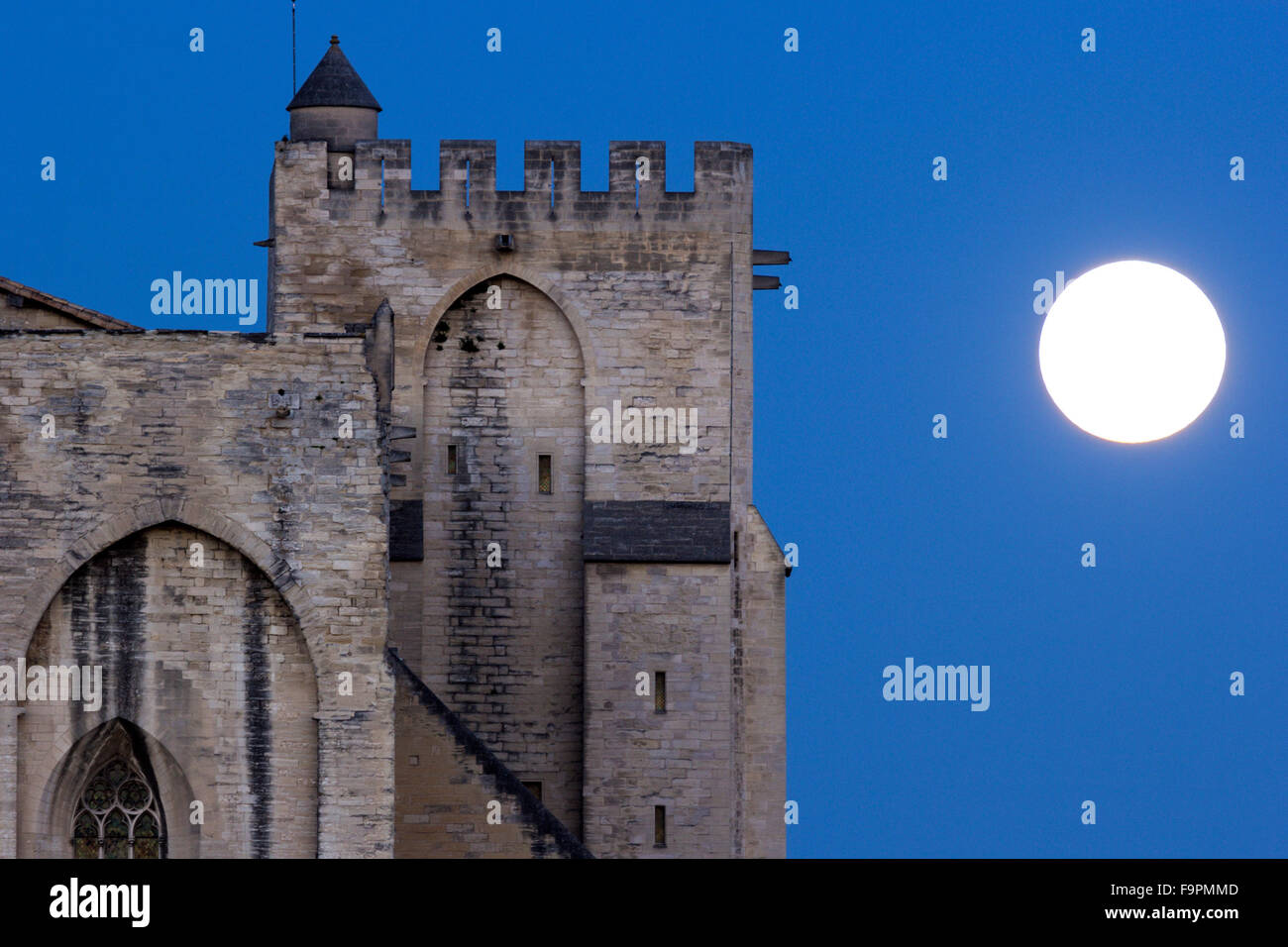 Full moon over Old Town in Avignon in France Stock Photo - Alamy