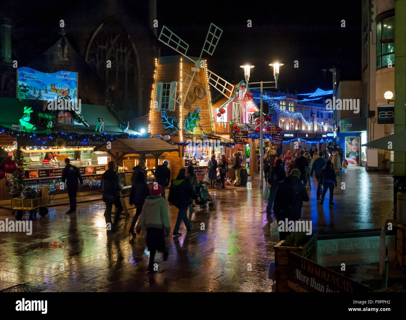Cardiff christmas market hi-res stock photography and images - Alamy