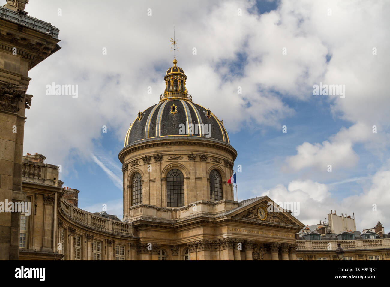 Historic building in Paris France Stock Photo - Alamy
