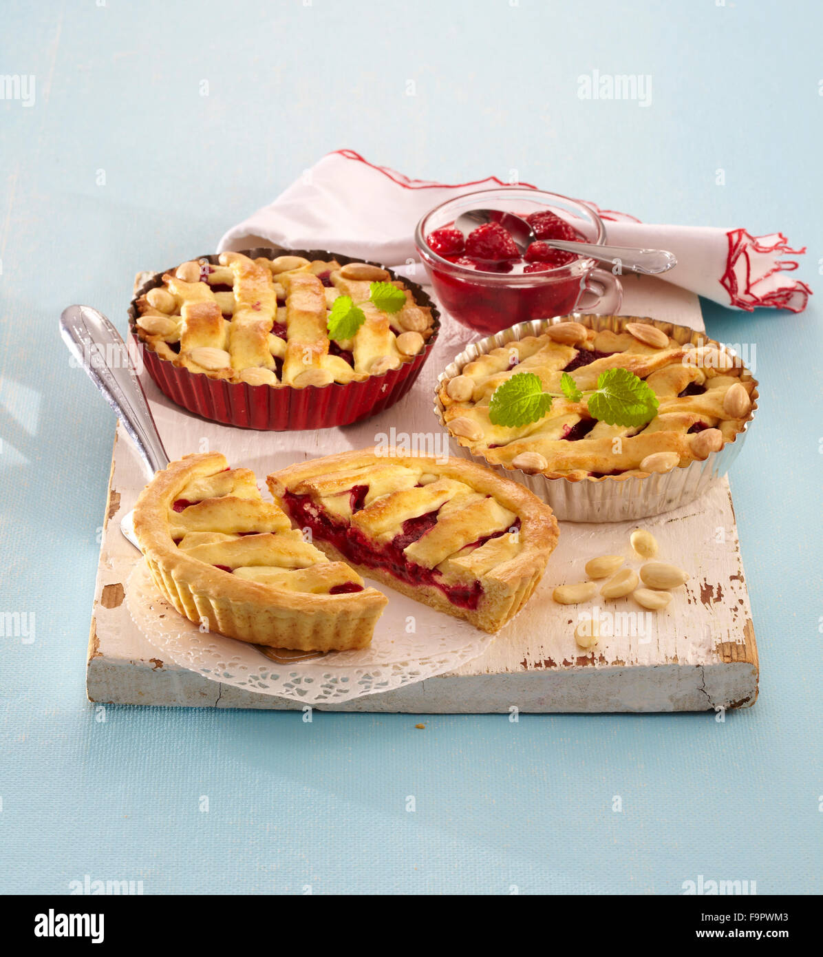 Lattice potatoes hi-res stock photography and images - Alamy