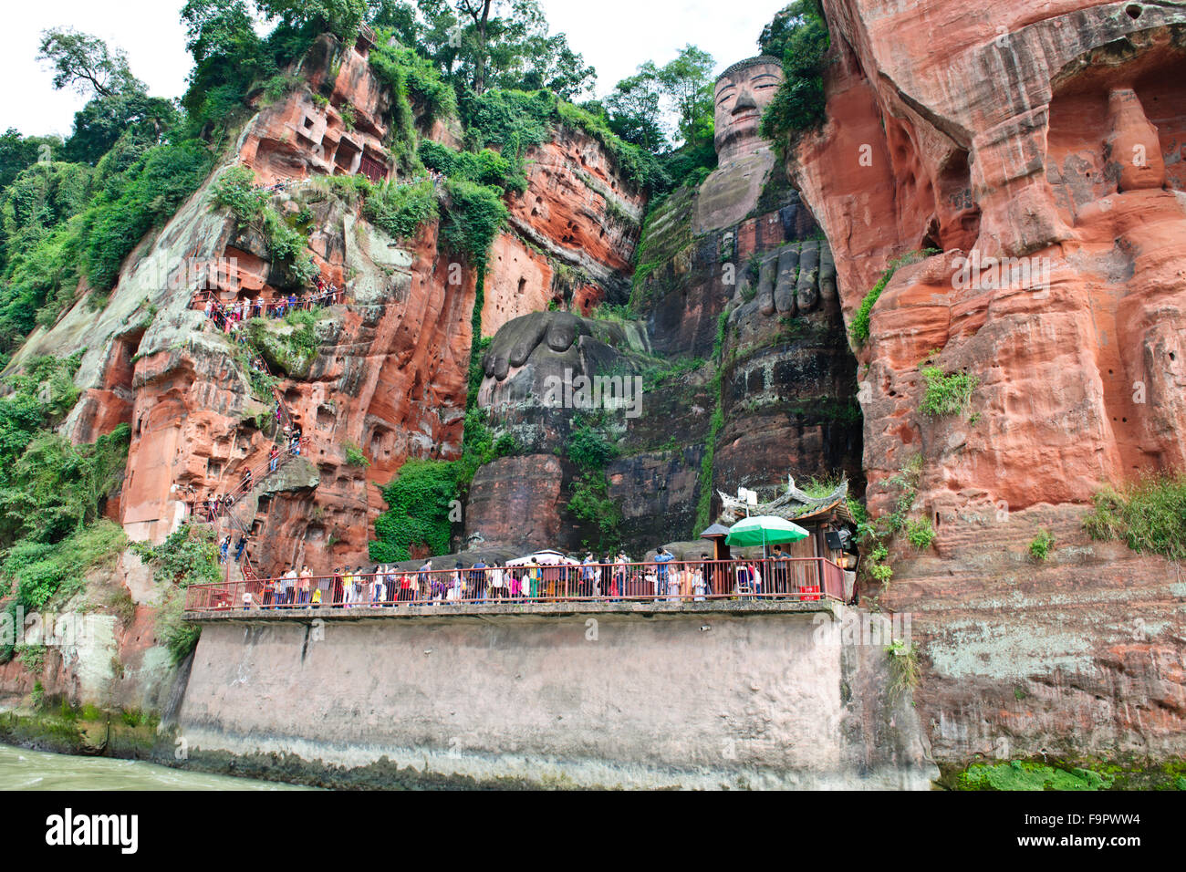 The Leshan Statue of Buddha,It is the largest stone Buddha in the world ...