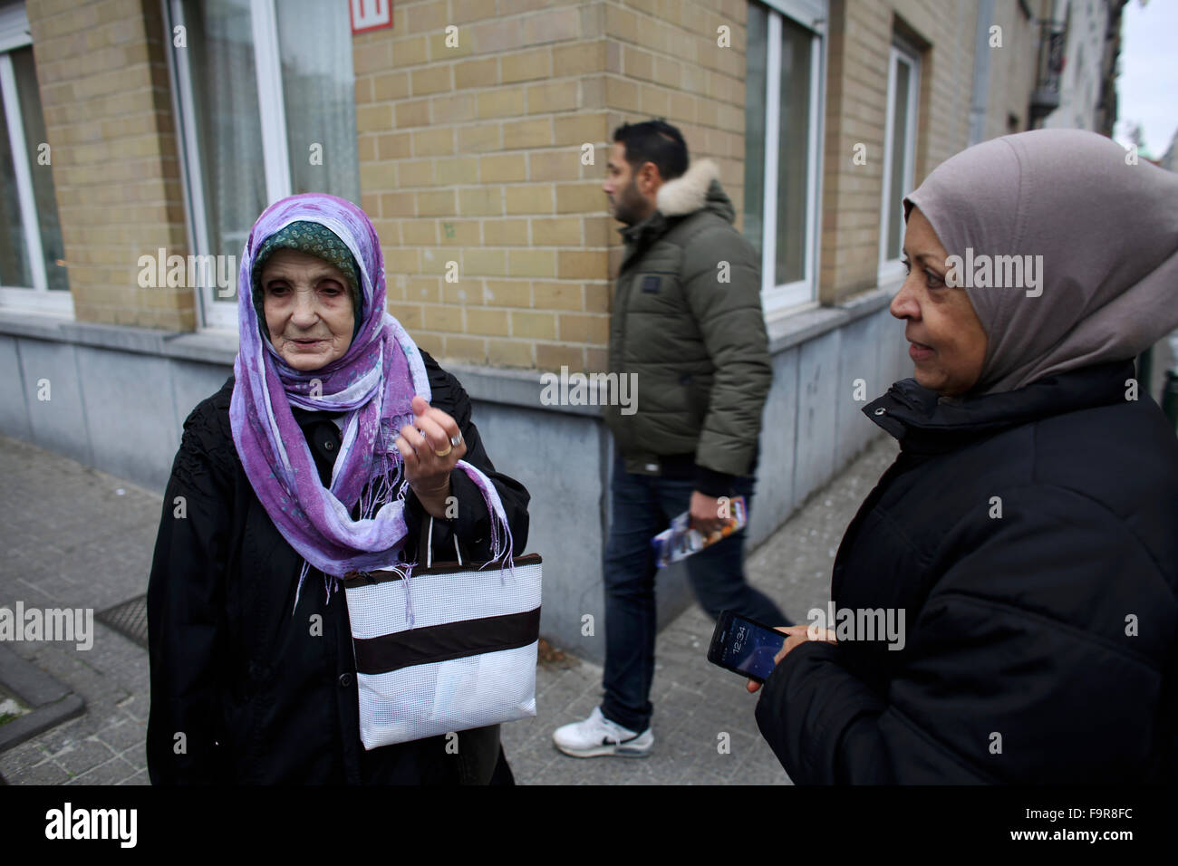 poverty in moroccan area Molenbeek in Brussels Stock Photo - Alamy