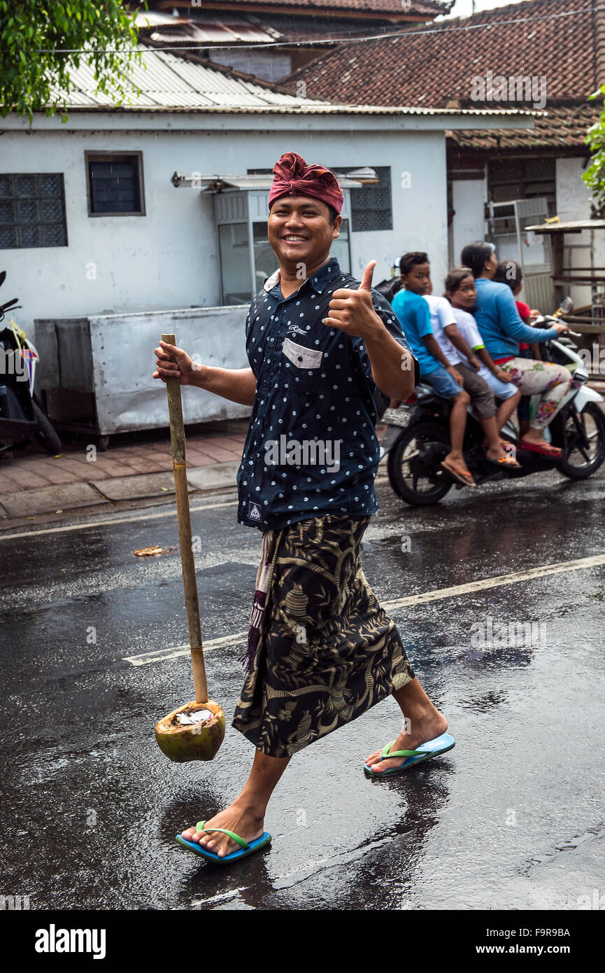 Balinese death ritual hi-res stock photography and images - Alamy