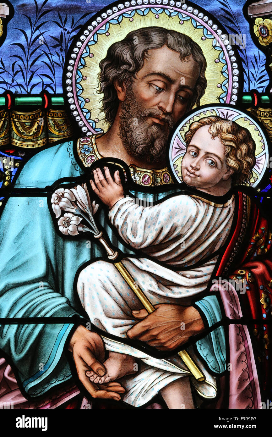 Saint joseph with jesus hi-res stock photography and images - Alamy