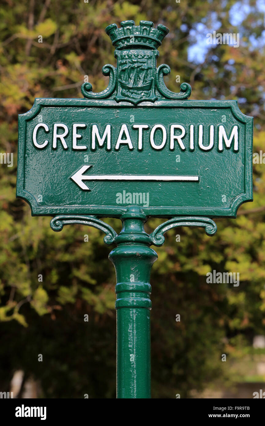 Crematorium. Sign. Pere Lachaise Cemetery Stock Photo - Alamy