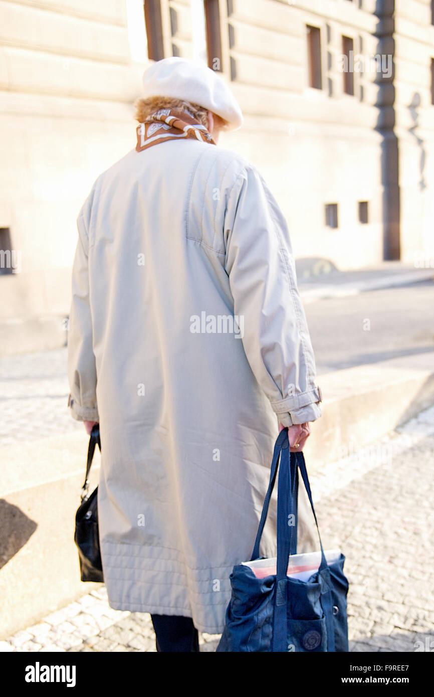 Old lady handbag hi-res stock photography and images - Alamy