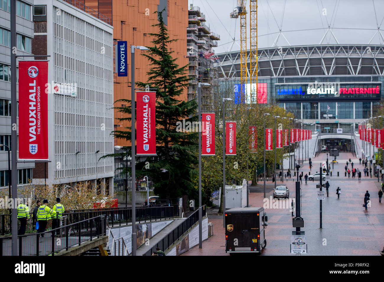 An early start for the Metropolitan Police as they patrol the area ...