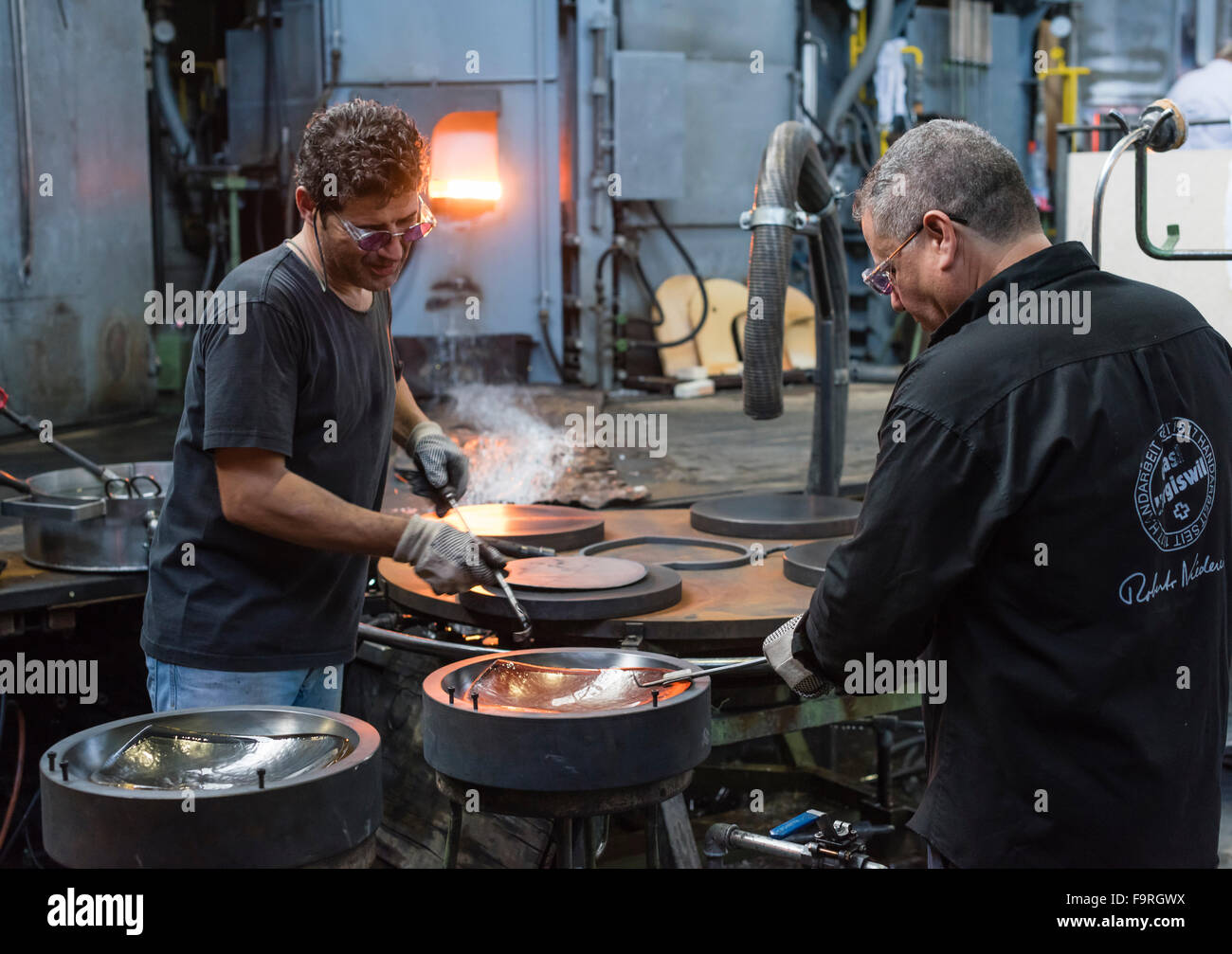 Glass handling hi-res stock photography and images - Alamy