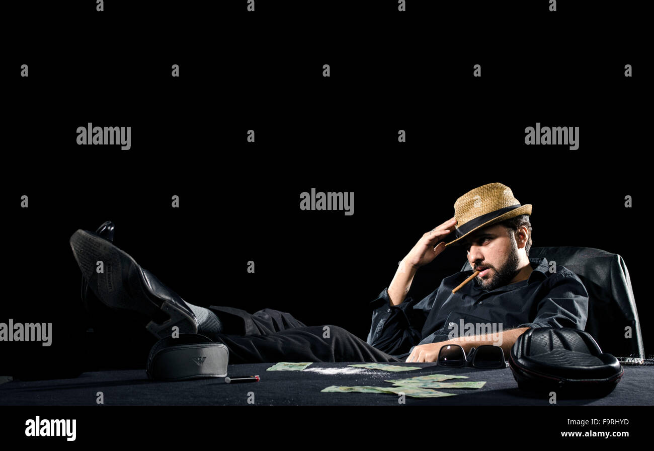 Thinking hat hi-res stock photography and images - Alamy