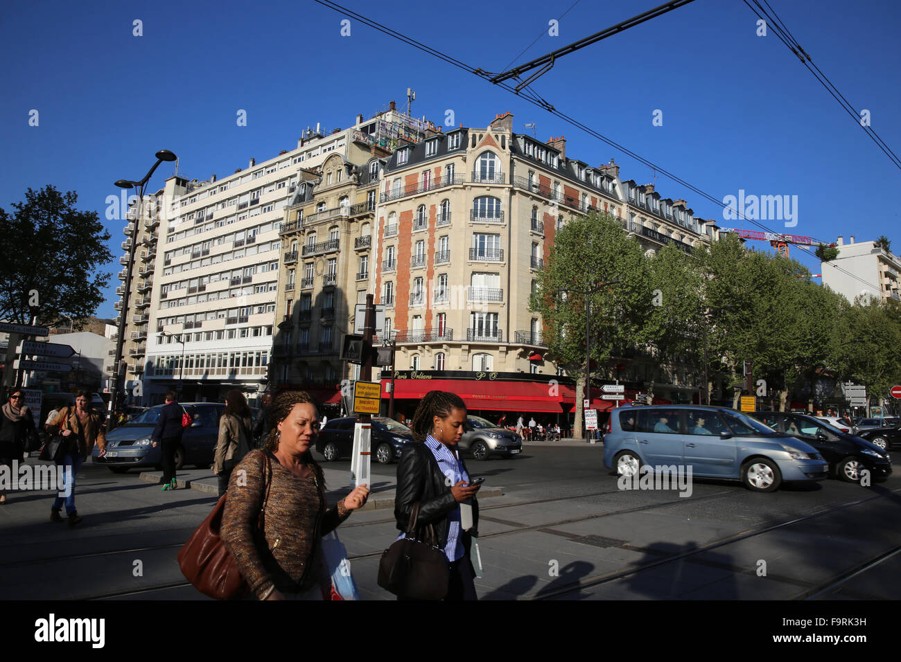 Paris street scene Stock Photo - Alamy