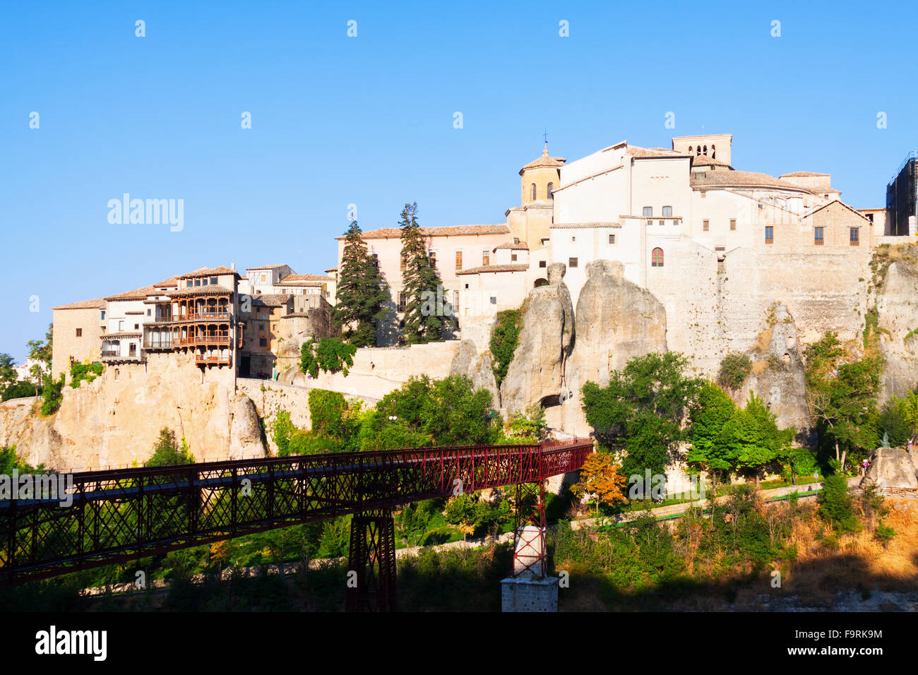 Day view of Saint Paul bridge and Hanging houses in Cuenca. Spain Stock ...