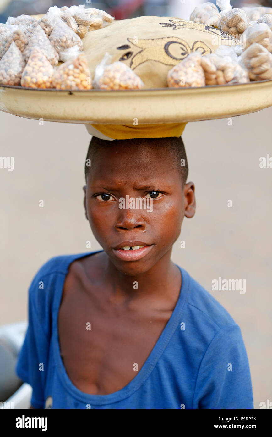 Boy street vendor hi-res stock photography and images - Alamy