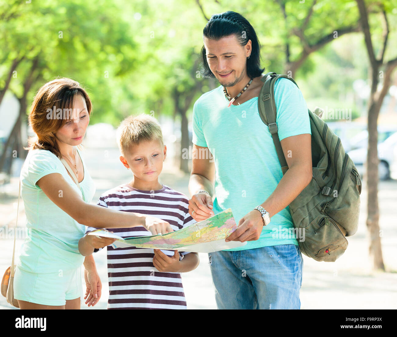 Family sightseeing teen pointing hi-res stock photography and images ...