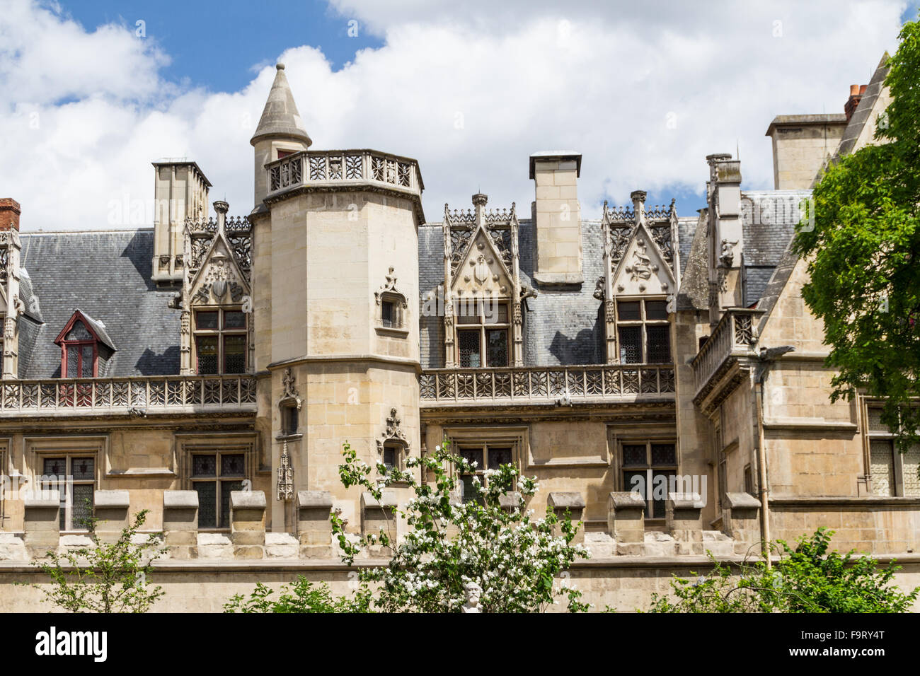 Historic building in Paris France Stock Photo - Alamy