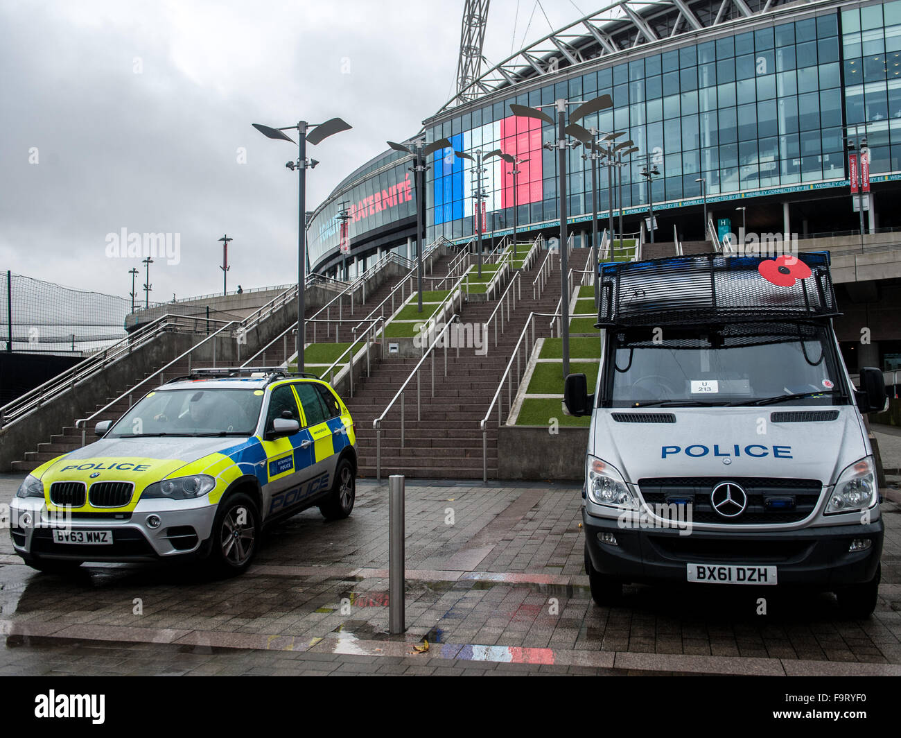 Riot van hi-res stock photography and images - Alamy