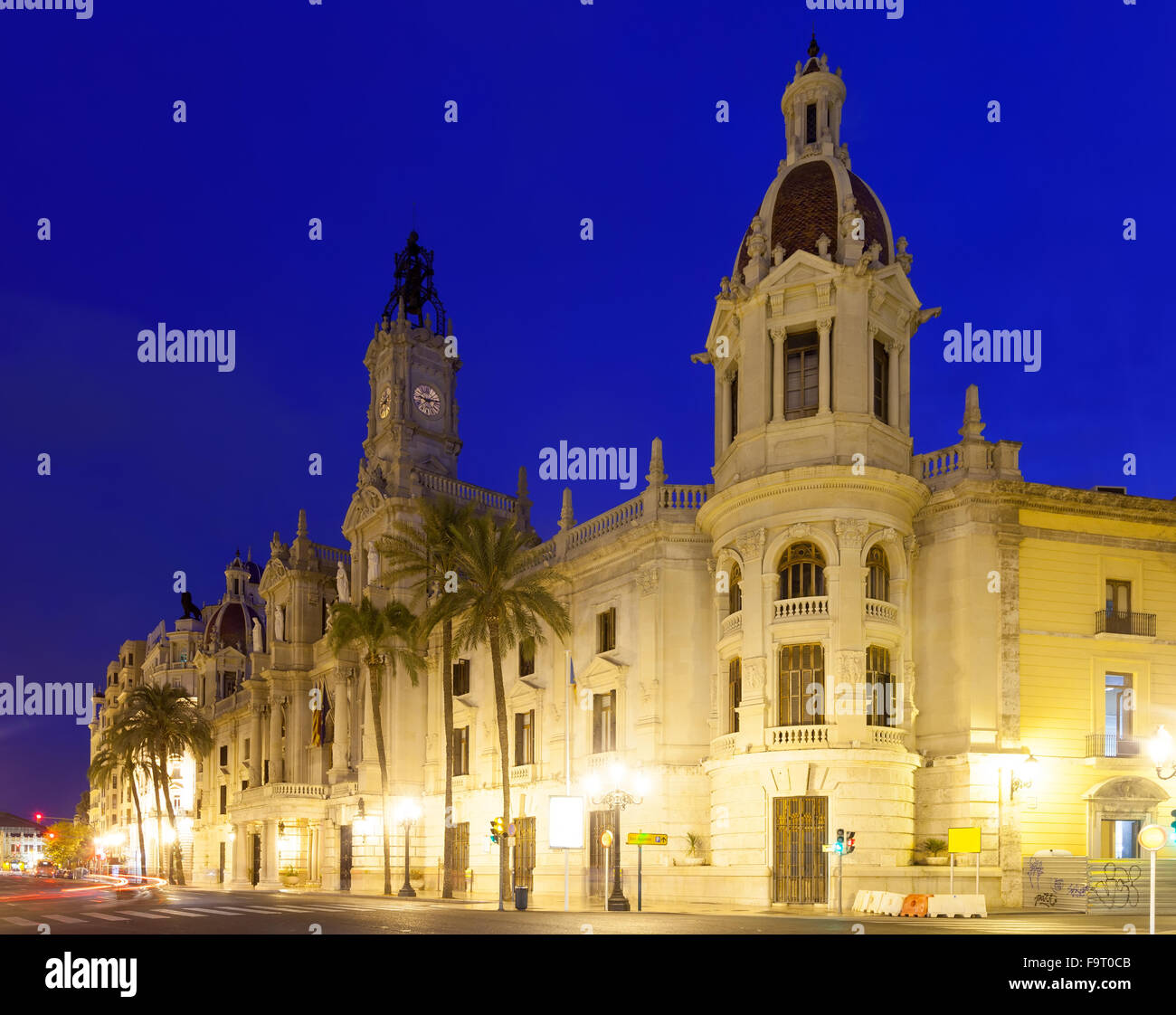 Main facade of the valencia city hall hi-res stock photography and ...