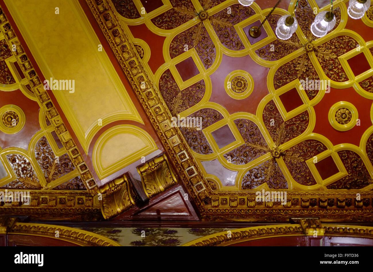 Victorian Pub Ceiling Stock Photo - Alamy