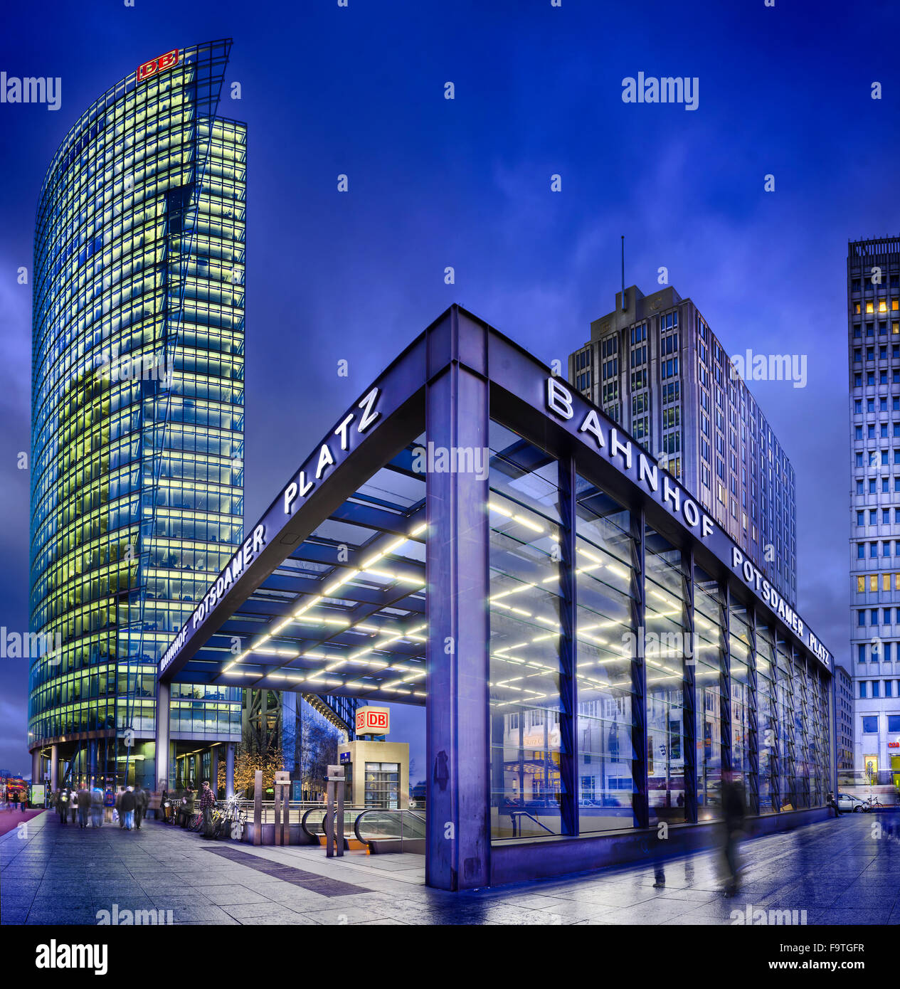 Bahnhof Potsdamer Platz, Berlin Stock Photo - Alamy