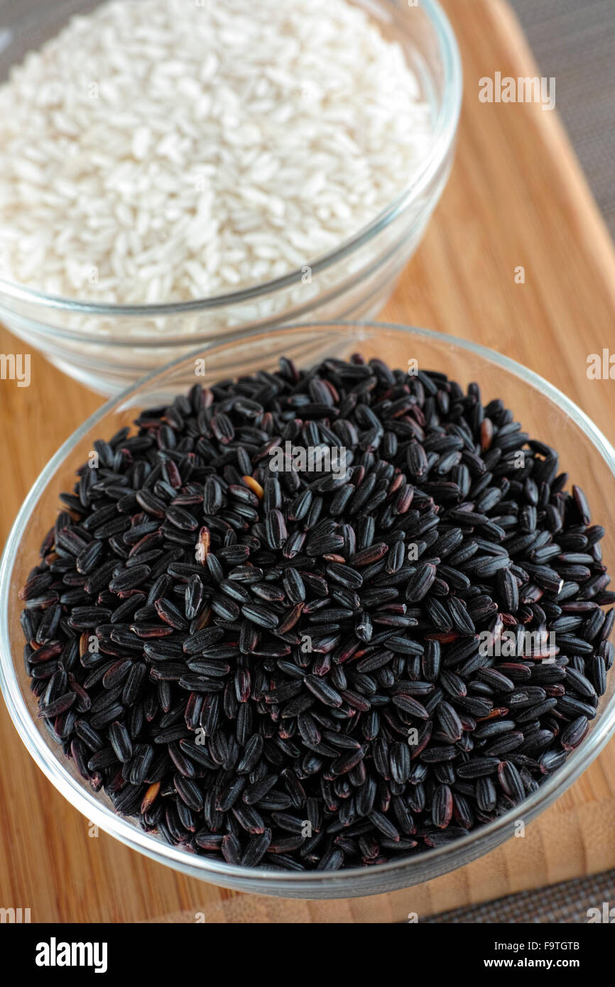 Black rice and white rice Stock Photo - Alamy