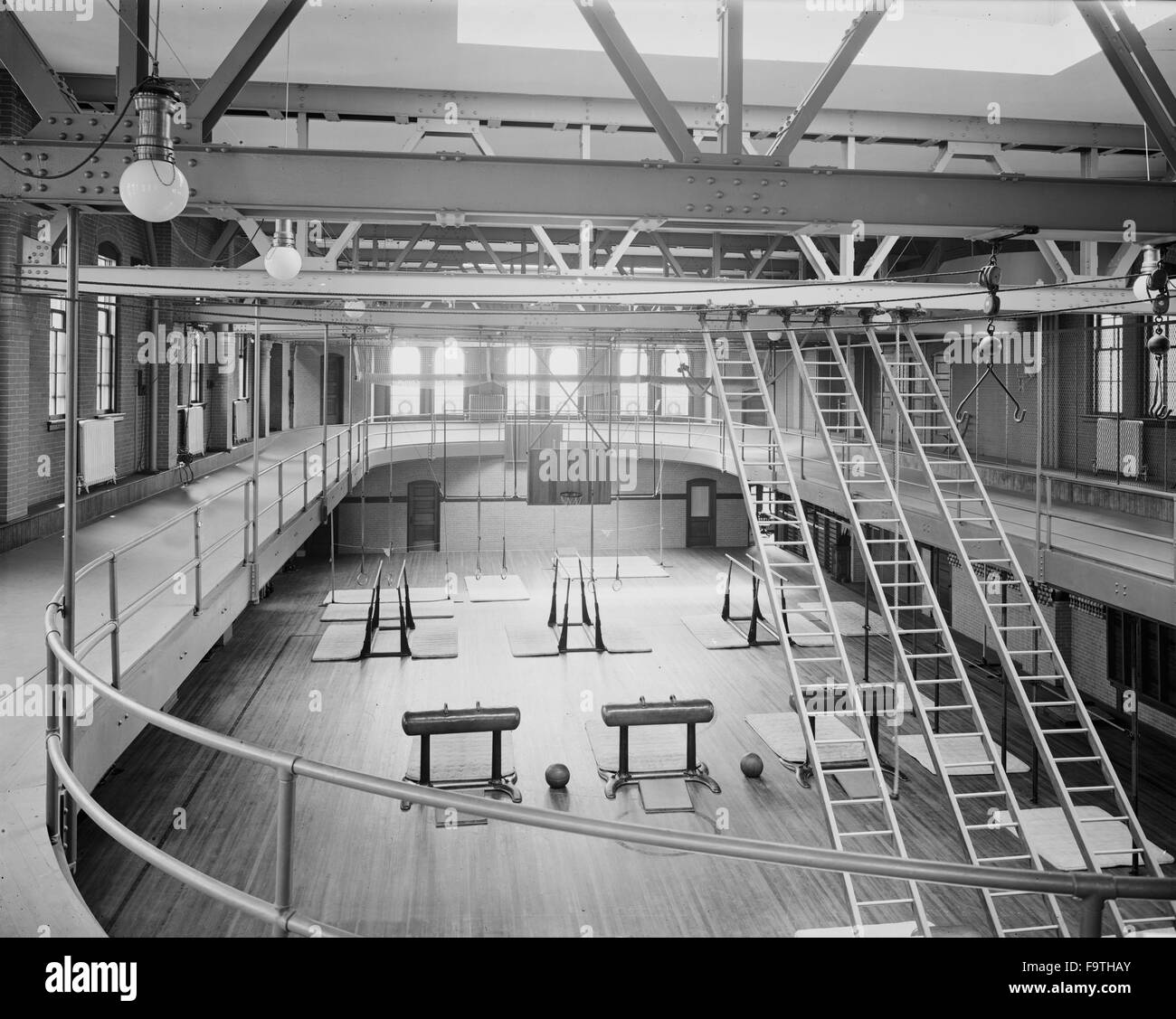 Ymca New York City High Resolution Stock Photography and Images - Alamy